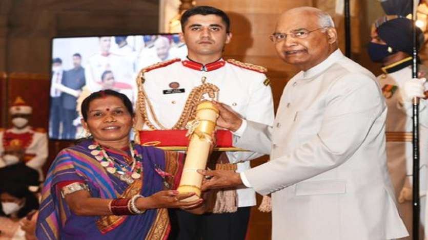 Gulam Nabi, Bipin Rawat others receive the prestigious Padma Award | IN PICS