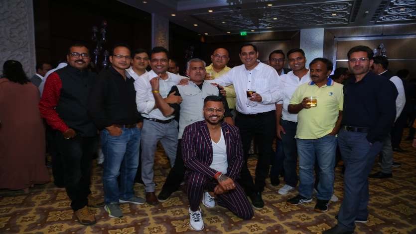 India TV celebrates No. 1 in style | PICS