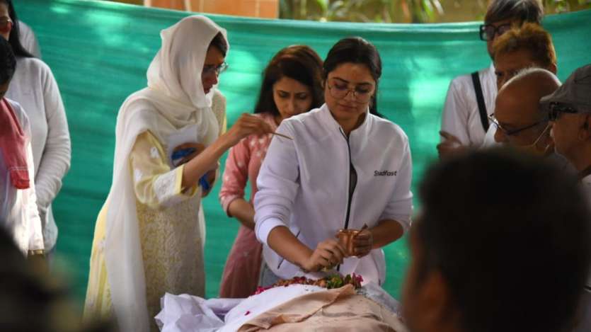 Siddhaanth Vir Surryavanshi funeral: Malaika Arora, Chetan Hansraj and ...