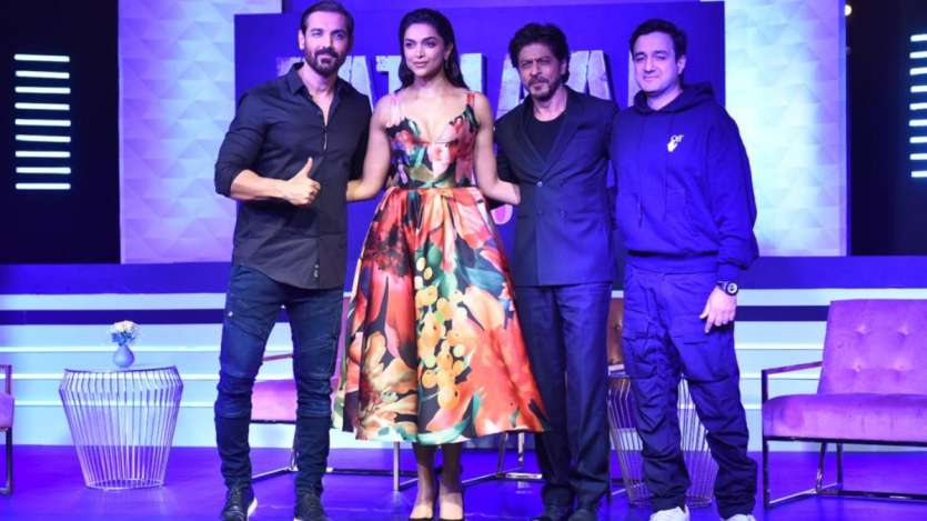 Pathaan: Shah Rukh Khan, Deepika Padukone, John Abraham set the mood right at press conference ...