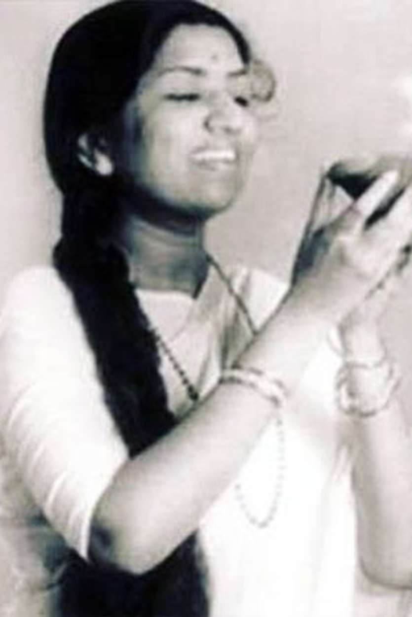 Lata Mangeshkar Death Anniversary: Throwback photos of the singing legend
