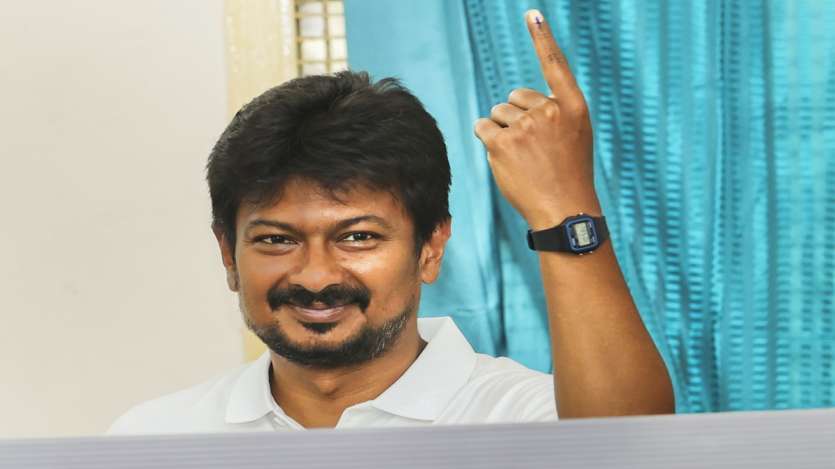 Lok Sabha Elections phase 1 polling: MK Stalin, Rajnikanth, Sadguru ...