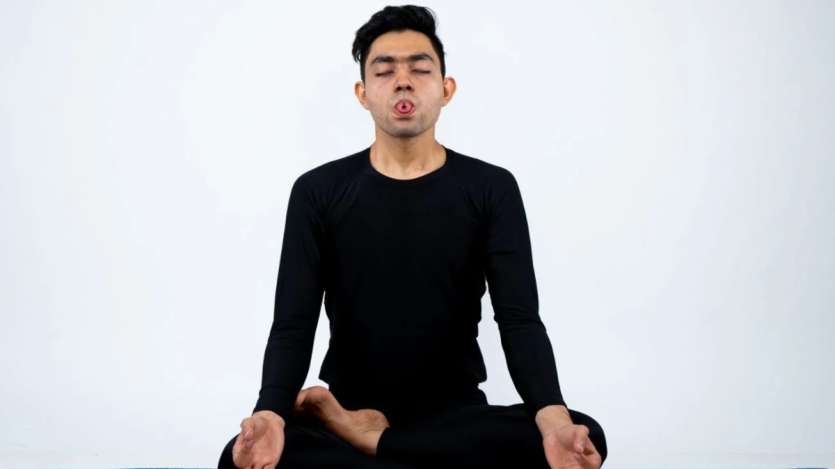 5 yoga poses to keep mind and body cool in the summer months