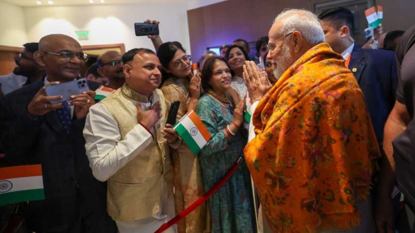 PM Modi arrives in Ukraine for historic visit, greets Zelenskyy with a ...