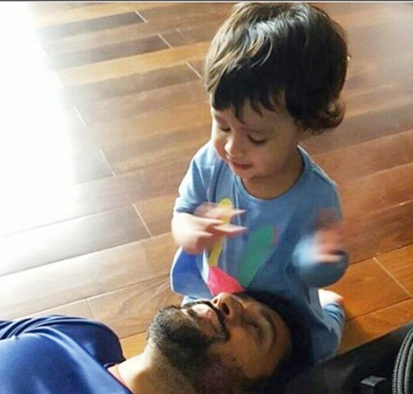 20 lovable pictures of Dhoni's adorable daughter Ziva you wouldn't want ...