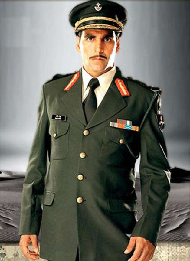 10 times Akshay Kumar nailed the uniform look