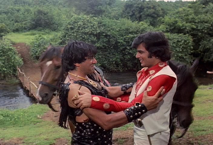 On 81st birthday of Dharmenda, here is a glimpse of his iconic movies