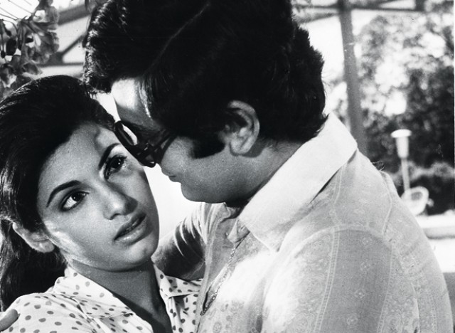 Dimple Kapadia turns 60: 5 interesting facts about the National Award ...