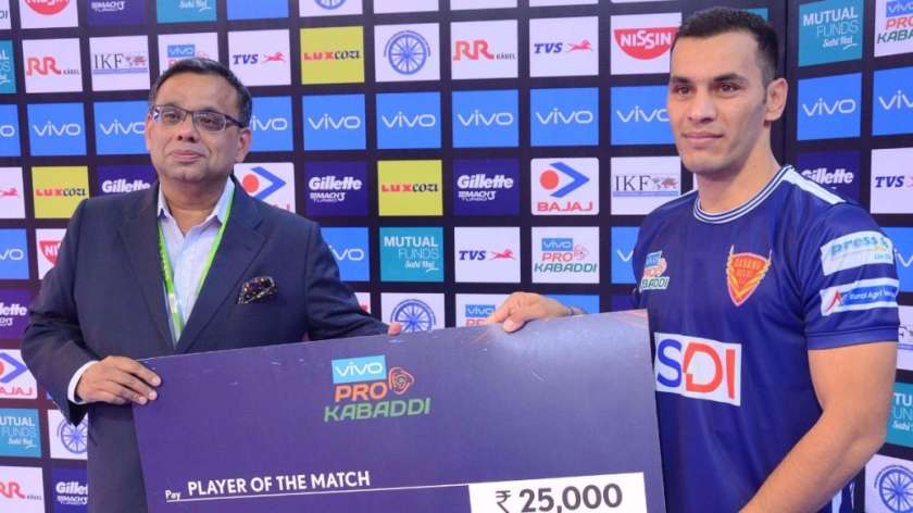 Pro Kabaddi League 2017 Match 25: Gujarat Fortunegiants vs Dabang Delhi ...