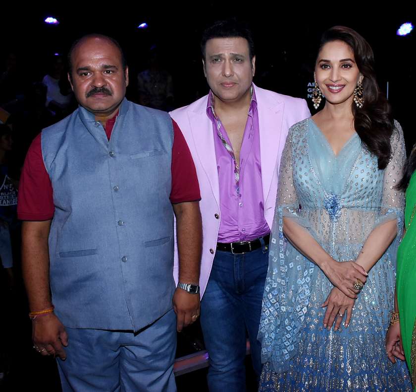 Dancing uncle Sanjeev Srivastav dances with Govinda in Madhuri Dixit's ...