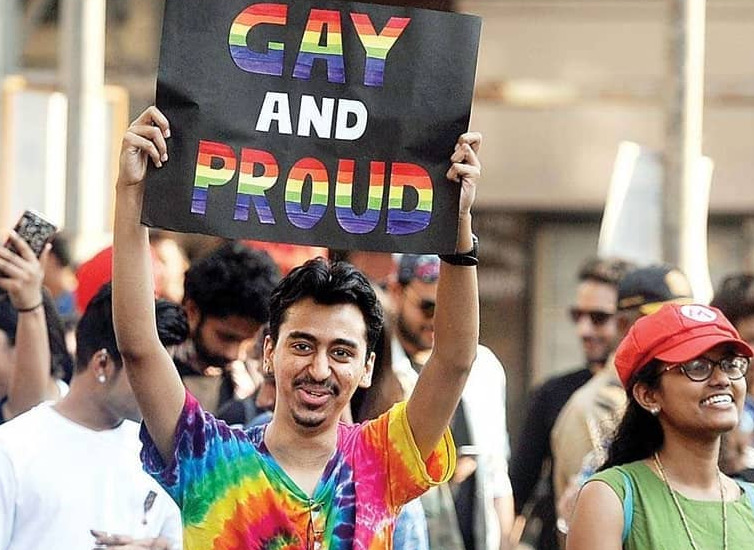 Same-sex relations legal in India now! Celebrations across the nation