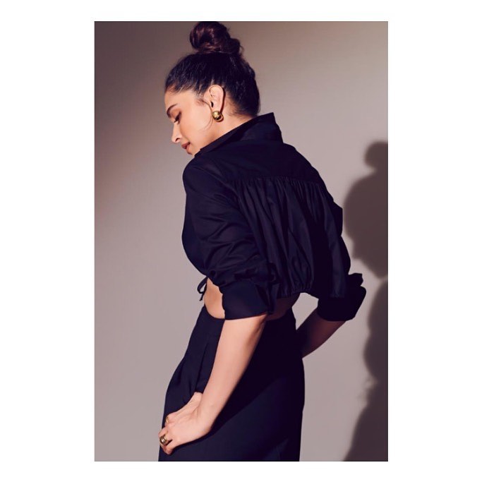 Deepika Padukone looks 'Bold in Black' as she shares her latest ...