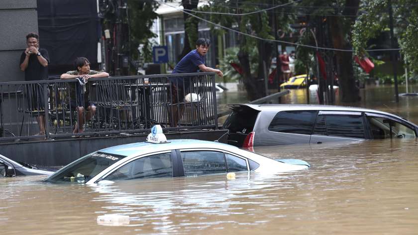 Indonesia Floods jakarta heavy rains waterlogging photos