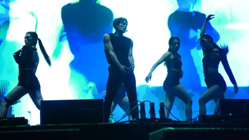 Jackson Wang in India: K-pop star makes Indian fans go crazy at ...