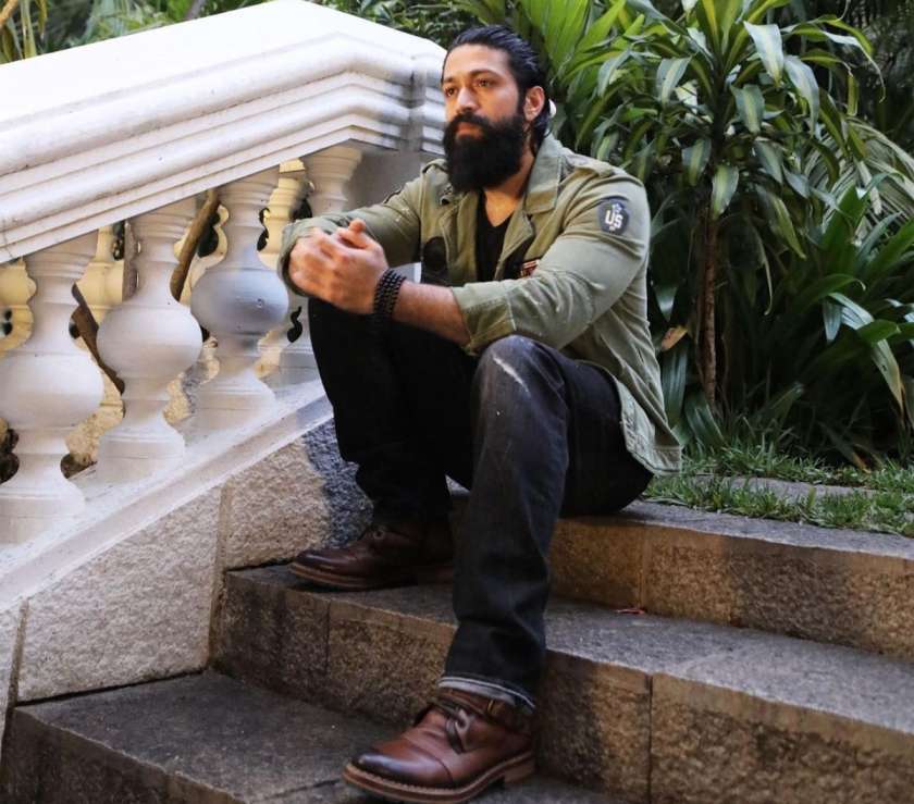 Yash's style is as iconic as his character Rocky in KGF, check out ...