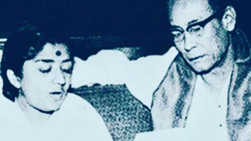 Lata Mangeshkar Death Anniversary: Throwback photos of the singing legend