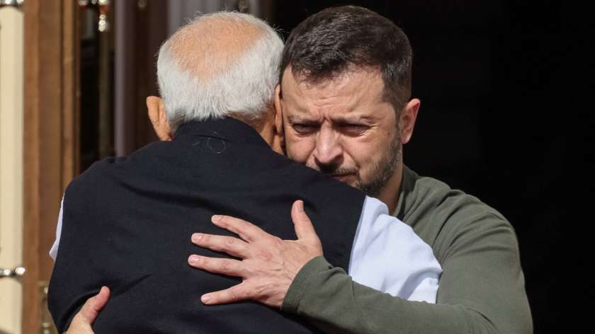 PM Modi arrives in Ukraine for historic visit, greets Zelenskyy with a ...