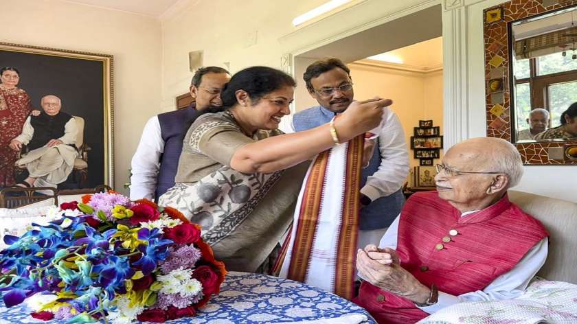 Lal Krishna Advani BJP veteran leader Bharat Ratna awardee turns 97 LK ...