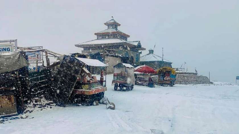 In Pics: Snowfall in Kashmir turns valley white, Srinagar experiences ...