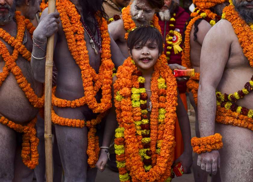 Prayagraj witnesses multitude of sadhus for Mahakumbh on Day 1 of 2025 ...