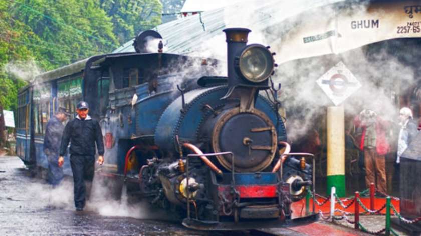 7 magical winter train journeys in India: Discover scenic routes ...