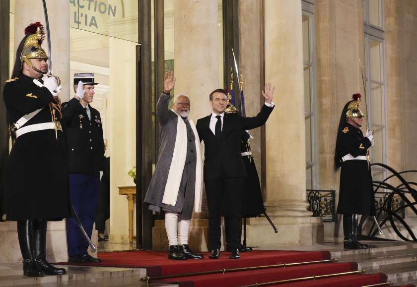 PM Modi attends dinner hosted by 'friend' Macron at Paris palace ...