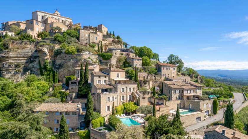 Ogimachi to Bibury; 5 beautiful must-visit villages across the globe