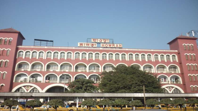 A sneak peek into top 7 revenue-generating railway stations in India