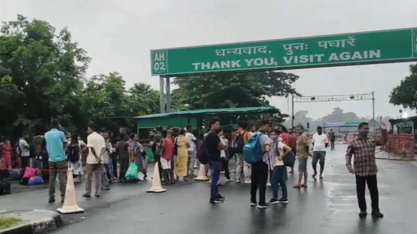 Which Indian states share a border with Nepal? In pics