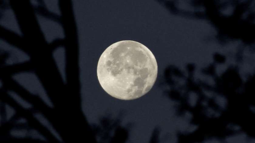 Yesterday lunar eclipse photos: Blood Moon 2025 images from India and ...