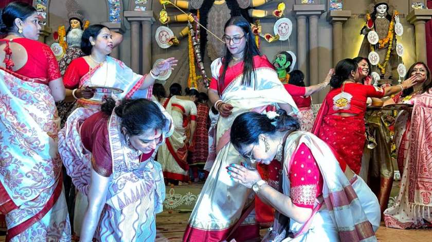 Sindoor Khela 2025: Glimpses of Durga Puja's grand farewell ritual
