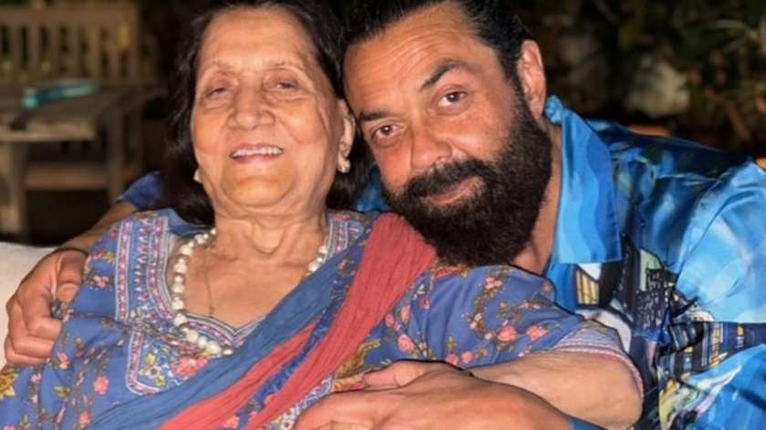 Remembering Dharmendra: A look at the veteran actor's family moments ...