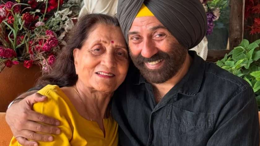Remembering Dharmendra: A look at the veteran actor's family moments ...
