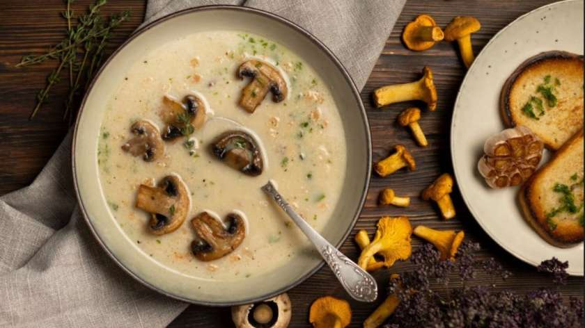 6 warm, nourishing soups that make winter easier on the body