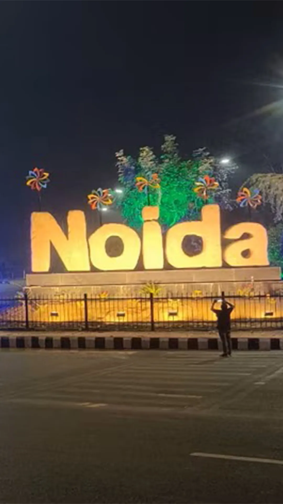 What is the full form of NOIDA?