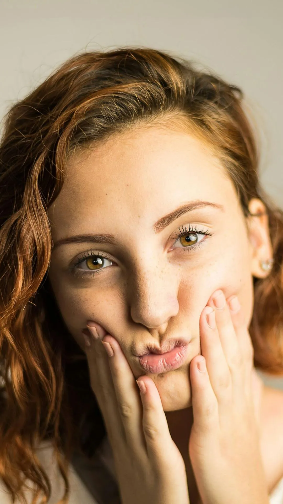 5 easy exercises to get rid of puffy cheeks