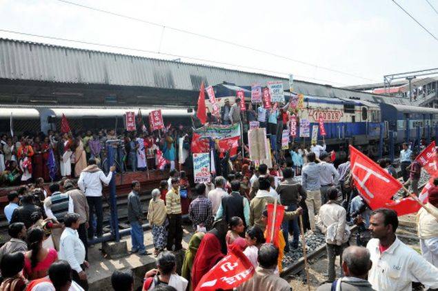 Railway unions threaten indefinite strike from July 11 | India News ...