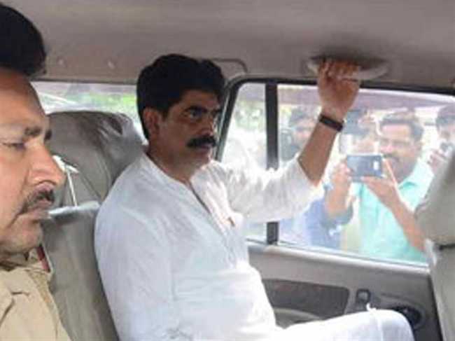 RJD strongman Sahabuddin to walk out of jail after 11 years | National ...