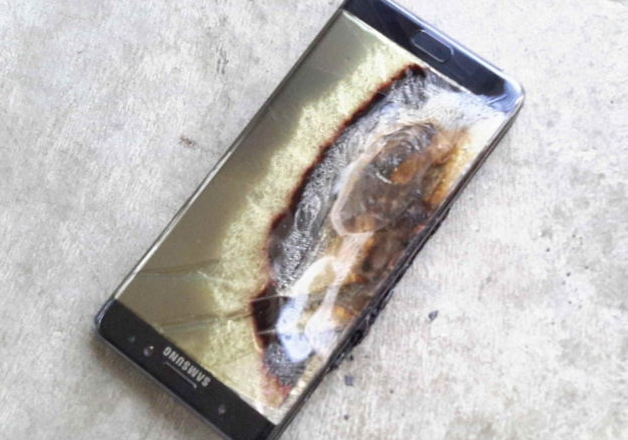 US bans Samsung Galaxy Note 7 on all flights due to fire hazard | World ...