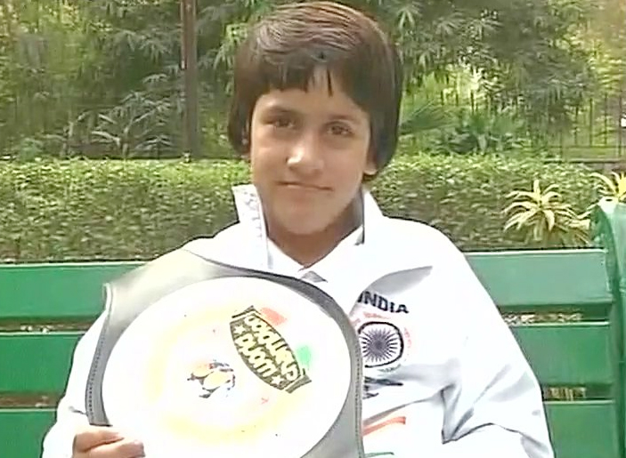 Kashmiri wonder girl Tajamul Islam wins historic gold at World ...