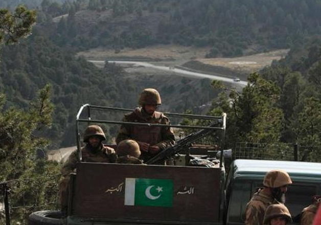 Pakistan moves heavy artillery towards Afghan border | World News ...