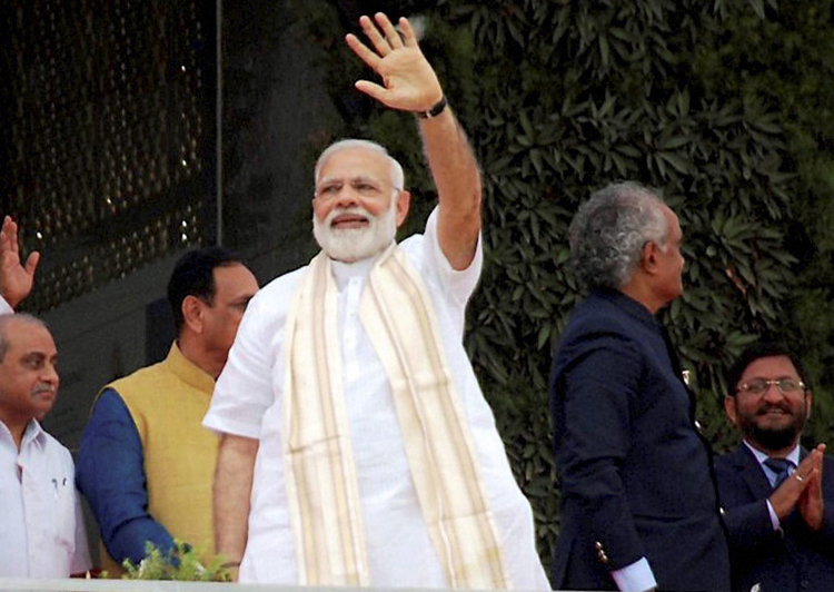 In Gujarat, PM Modi hails Sardar Patel; says India is what it is ...
