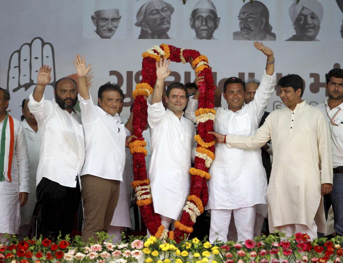 Rahul Gandhi launches Congress' poll campaign in Gujarat, vows to ...