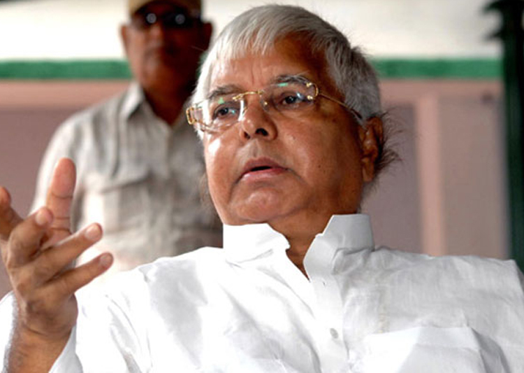 Trouble mounts for Lalu, I-T slaps charges against family under Benami ...