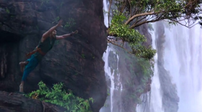 Man copies Prabhas's Baahubali stunt, jumps off Mahuli Waterfalls and ...
