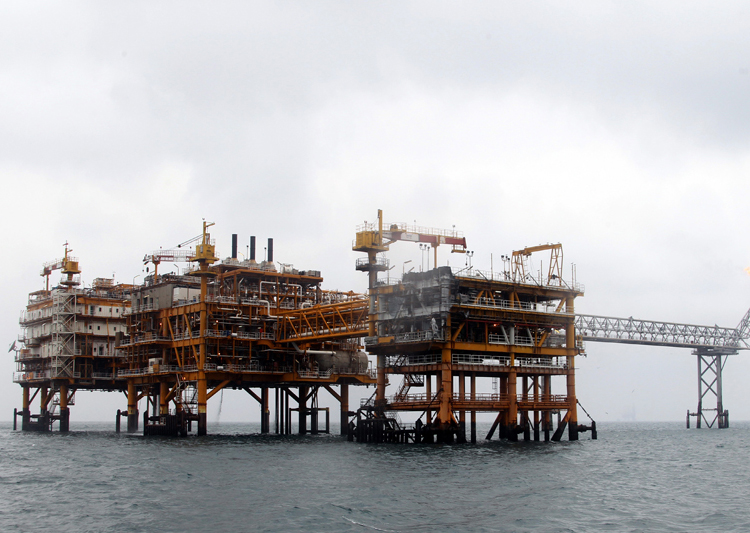 In response to Arab blockade, Qatar to increase gas production by 33 pc ...