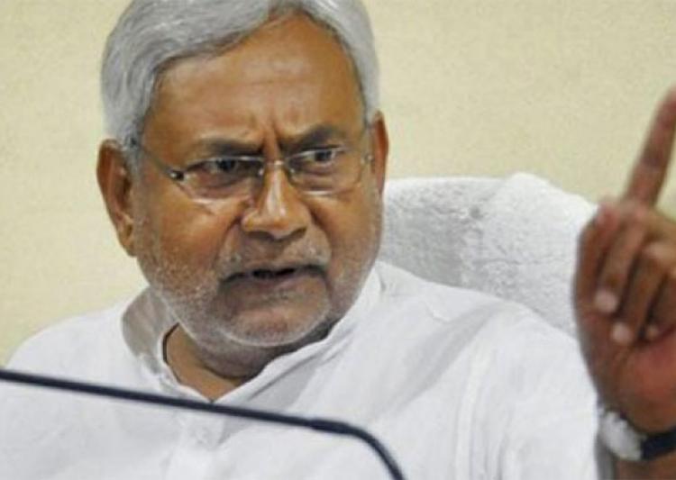 Nitish Kumar expresses grief over Buxar DM Mukesh Pandey's death, calls ...