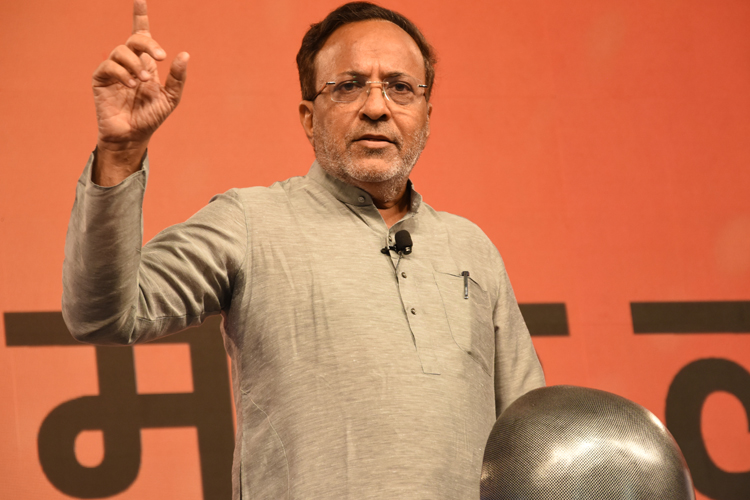 Expose Rahul Gandhi if you think he is at fault: Congress leader Arjun ...