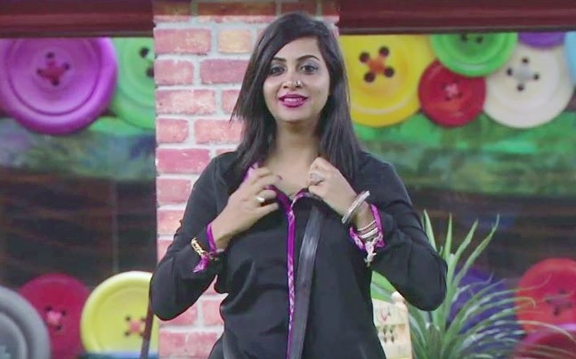 Bigg Boss 11: OMG! Arshi Khan wants to get drunk and create ‘tamasha' inside the house | Tv News ...