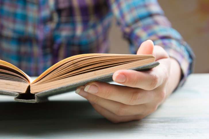 Reading aloud to yourself may boost memory | Health - India TV News
